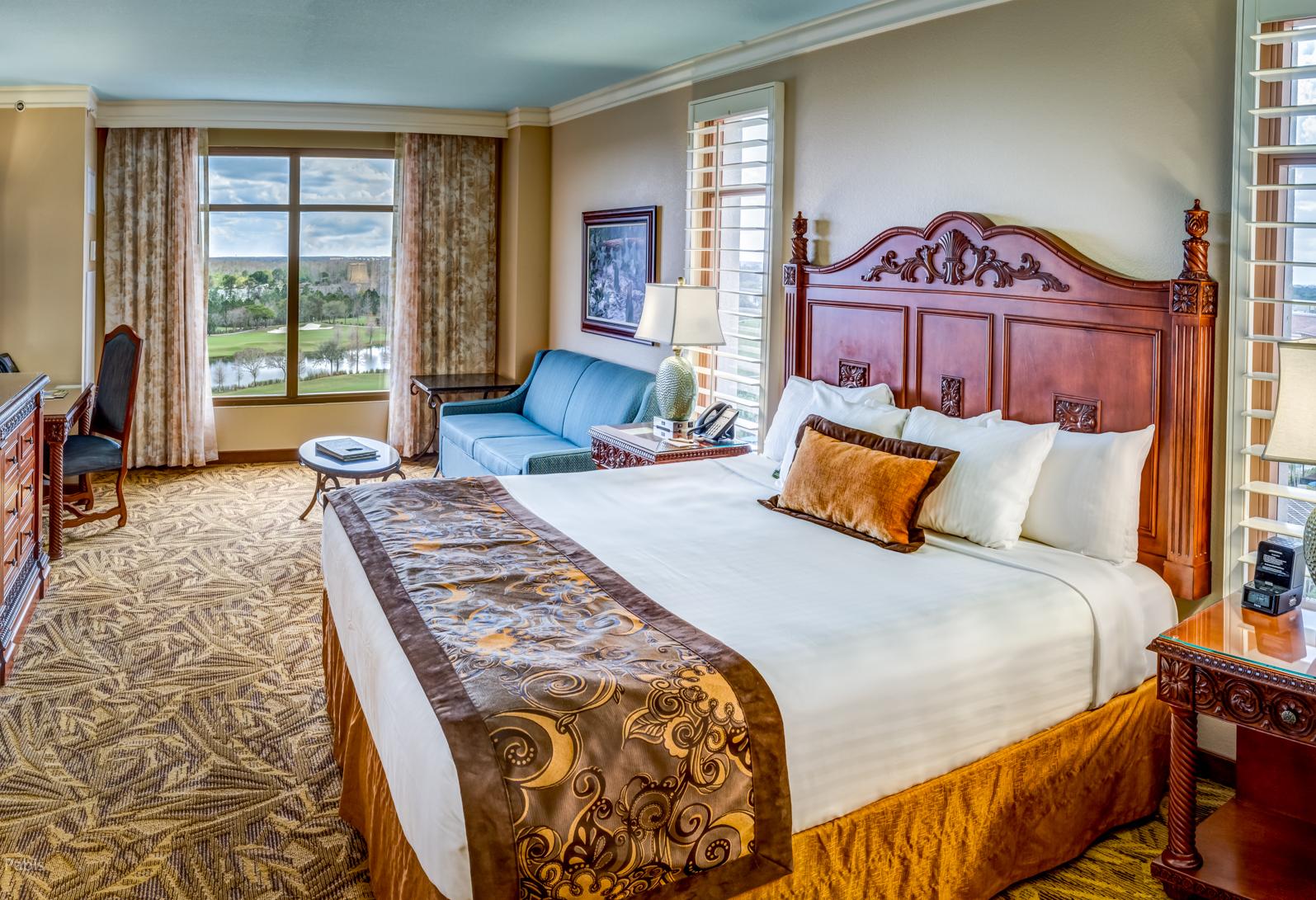 Rosen shingle creek store